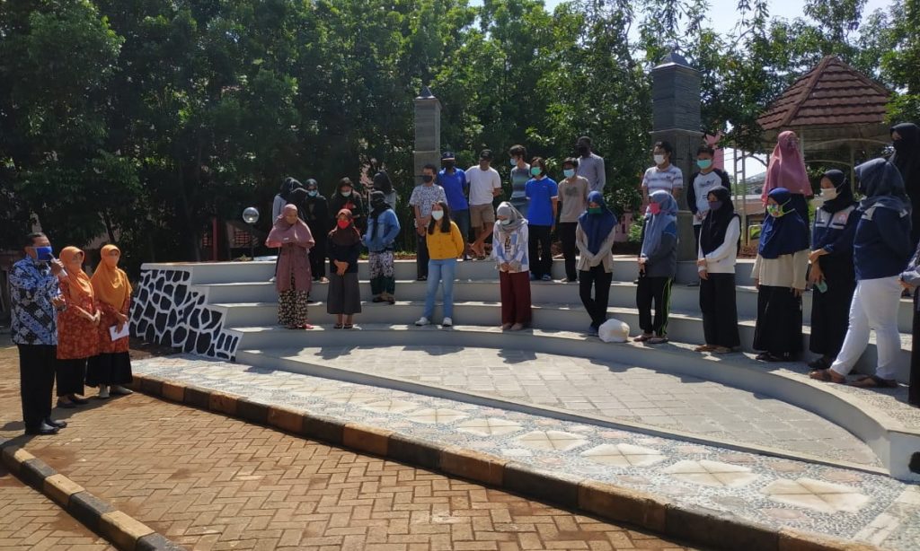 UNDIP DWP Social Service - Faculty of Social and Political Sciences ...