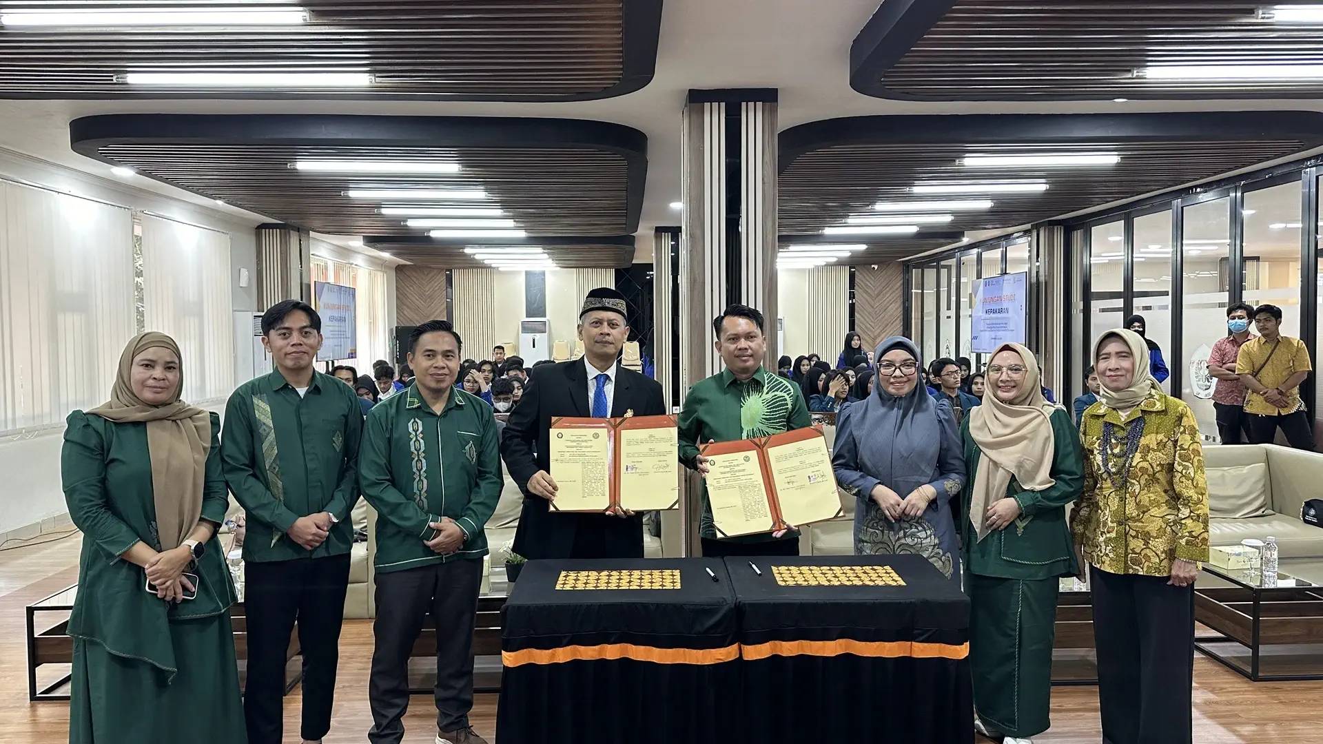 Visit of Universitas Bina Taruna Gorontalo to FISIP UNDIP Discusses Collaboration and Guest ...